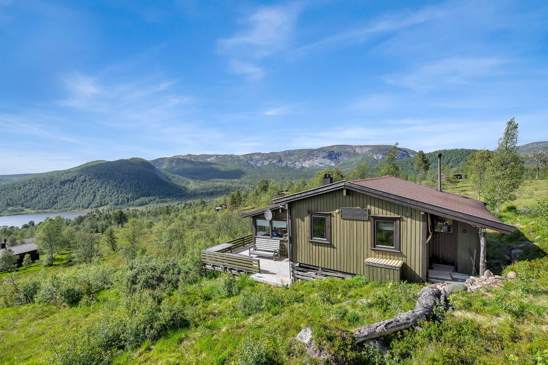 Hytte i høyfjellsparadis – fantastisk utsikt – rett ved skiløype ...
