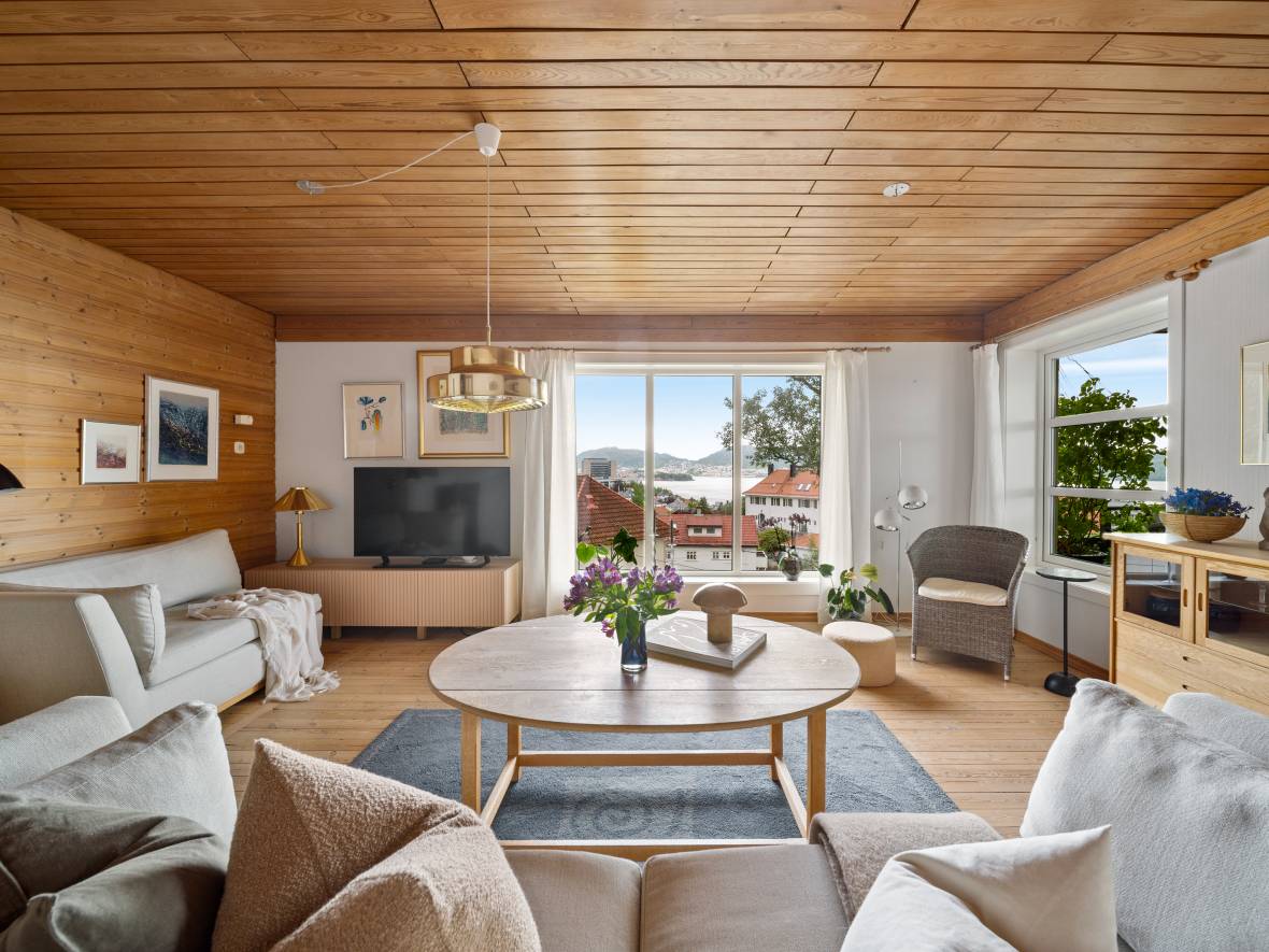 Nydelig 4-roms familieleilighet på 130 m² med solrik terrasse og ...
